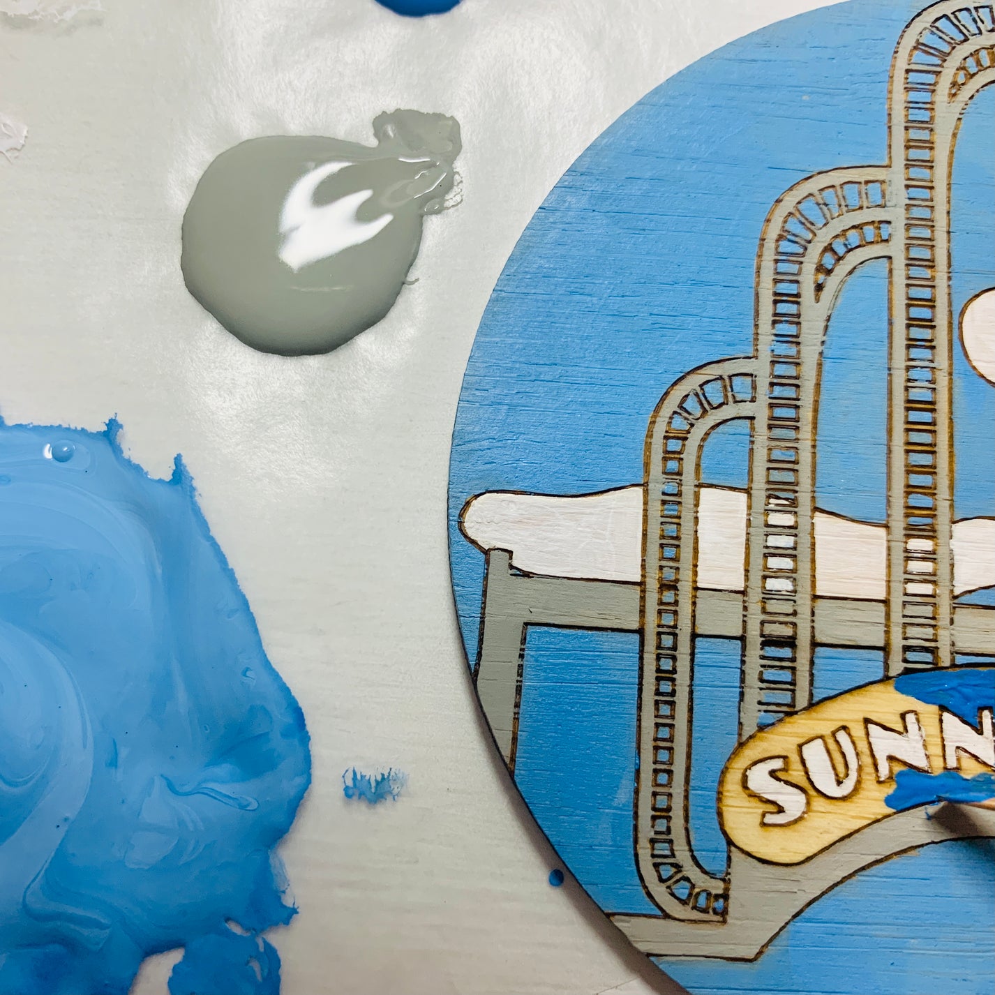 Cozy Up In Sunnyside DIY Paint Kit || Sustainability Meets Fun at R+D